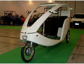 Arrivano i risciò a Roma: gli eco-taxi che non inquinano