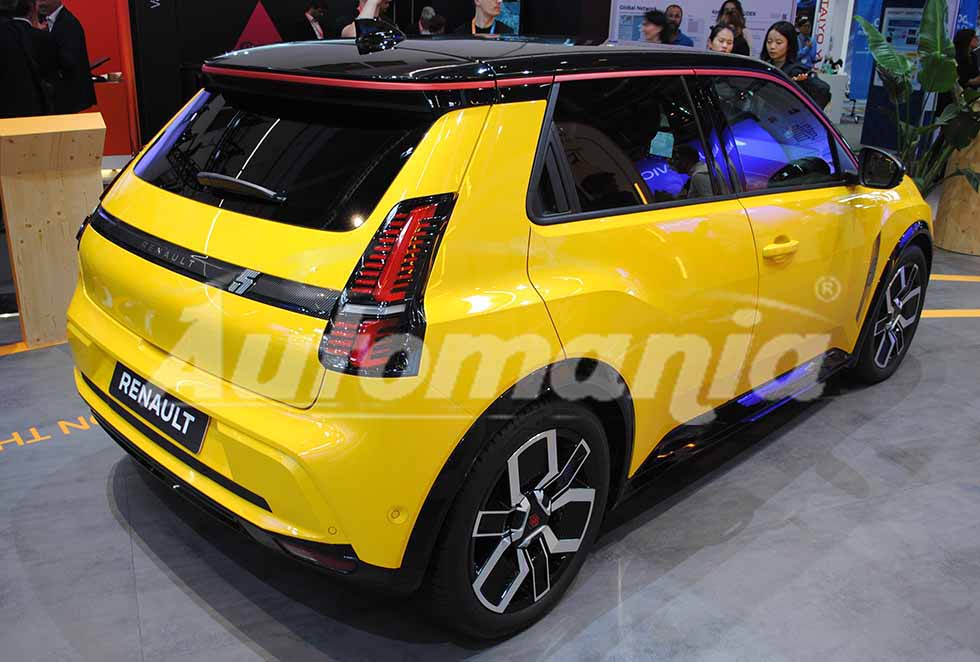 IAA-Mobility - Renault Renault E-Tech Electric retrotreno, IAA Mobility ...