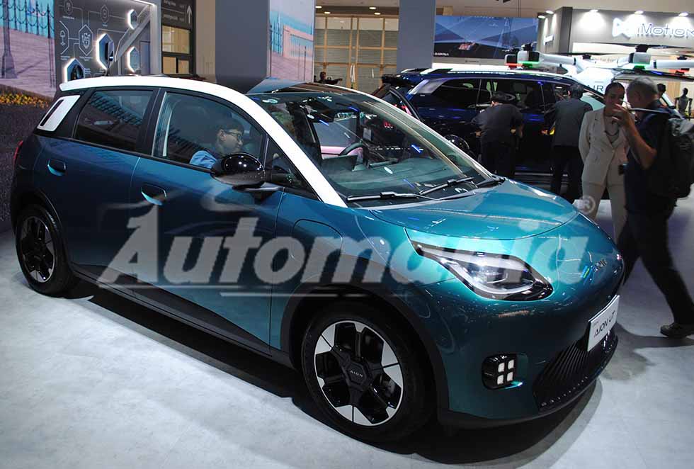 IAA-Mobility - Gac Gac Aion Ut fiancata laterale del SUV urbano ...
